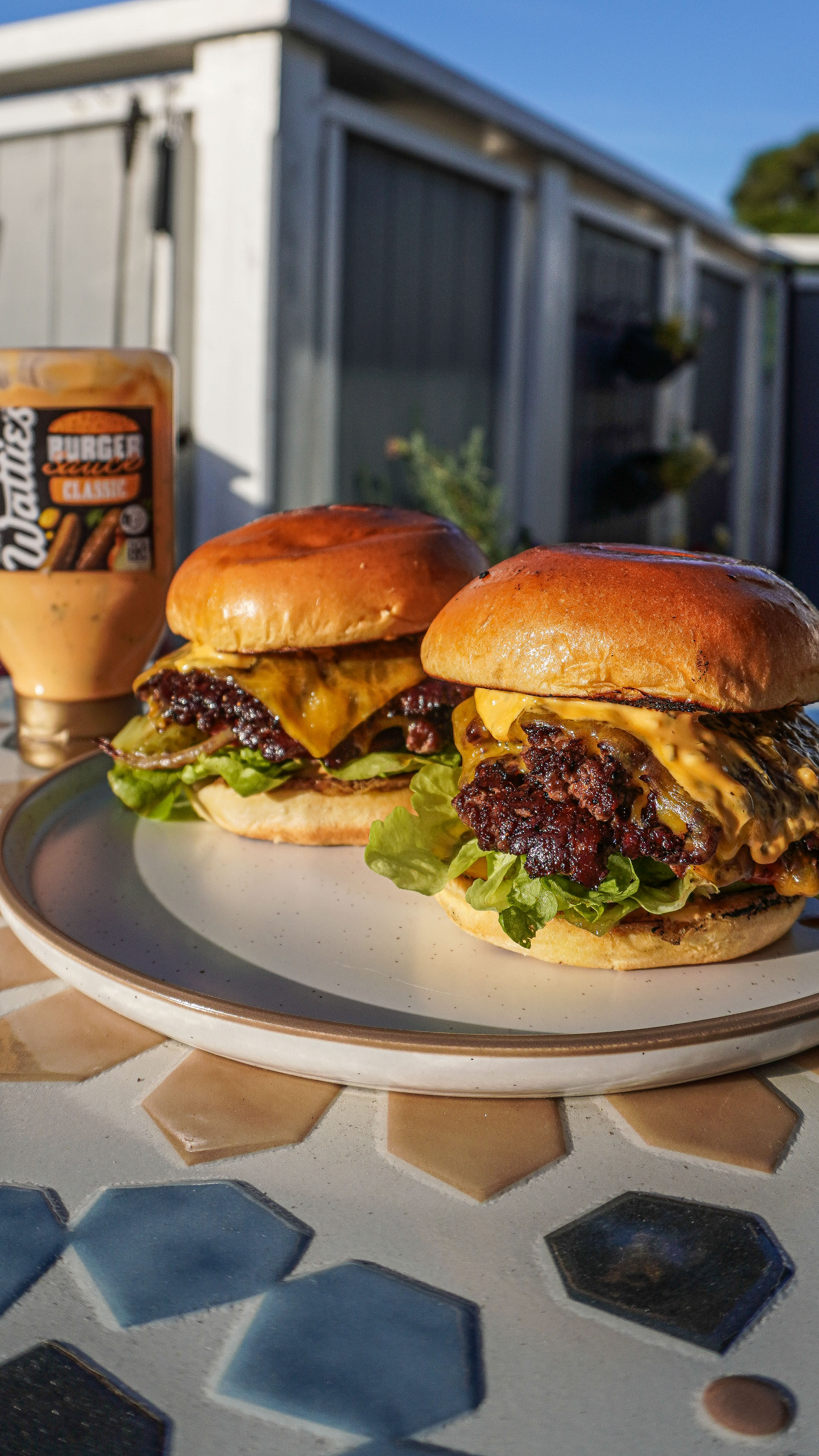 Classic Smash Burger | Food In A Minute | New Zealand | Recipes - Kraft Heinz