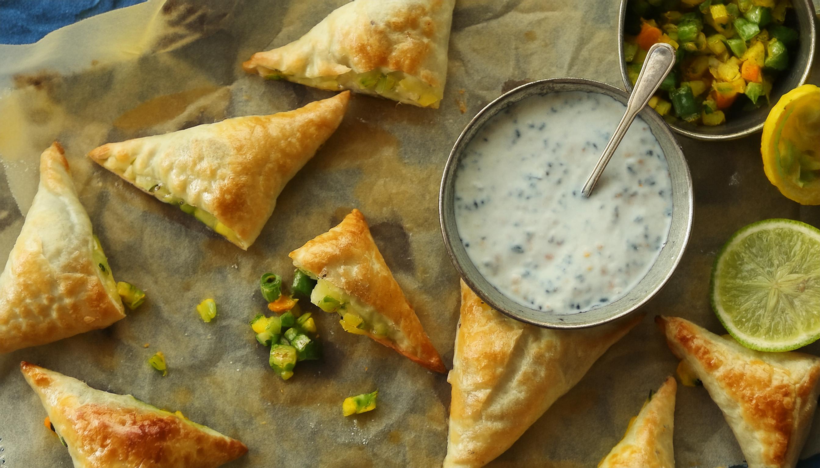 Curried pea and potato samosas | Food In A Minute | Recipes - Kraft Heinz